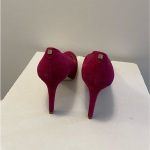 Ivanka Trump | Shoes | Ivanka Trump Berry Suede 4 Inch Pumps Like New ...